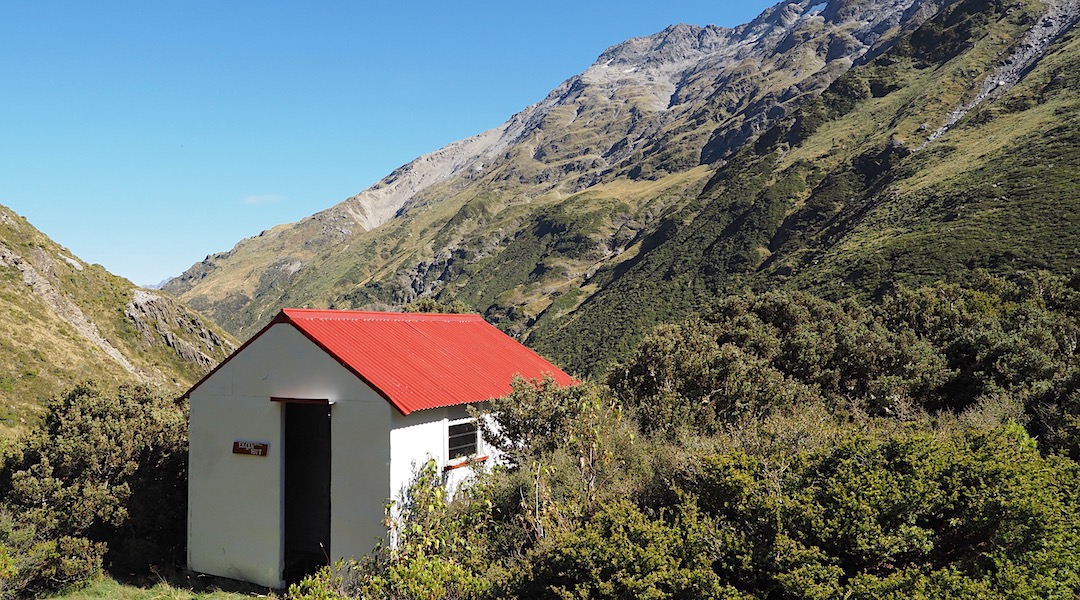 Erceg Hut | Ruataniwha Conservation Park | tramping new zealand